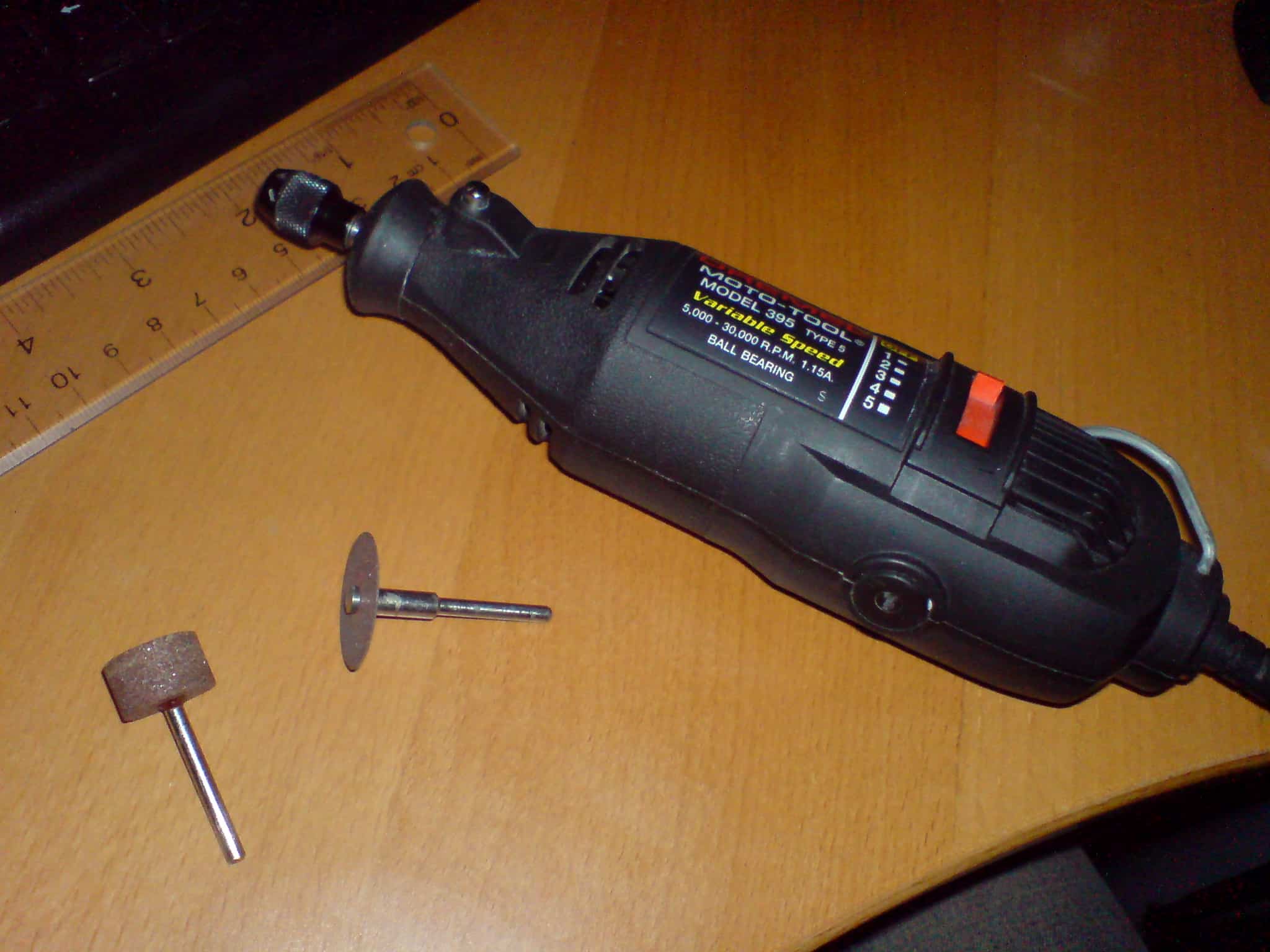 How To Cut Wood With A Dremel | The Basics And More Tips - The ...